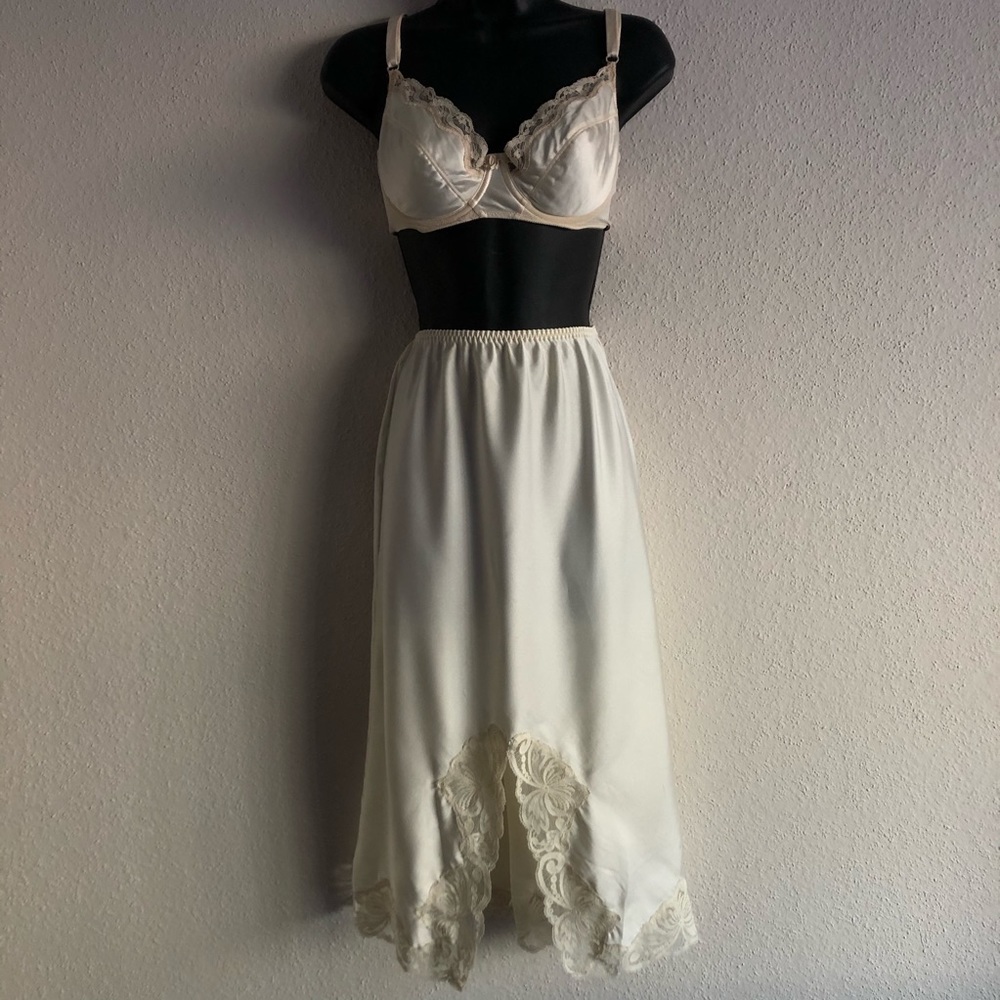 Rare 70s Vintage Victoria's Secret Slip Skirt - Gem